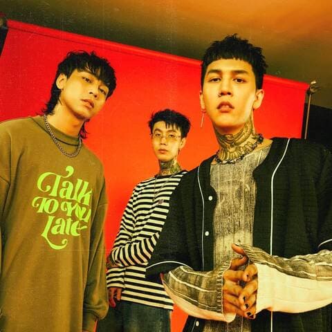 รายชื่อเพลง Paper Planes ทั้งหมด พร้อมเนื้อเพลง - เนื้อเพลงใหม่ 2025