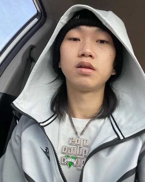 รายชื่อเพลง Diamond MQT (ม่อน วรัญญ์ เครือบุตร) ทั้งหมด และเนื้อเพลง ...